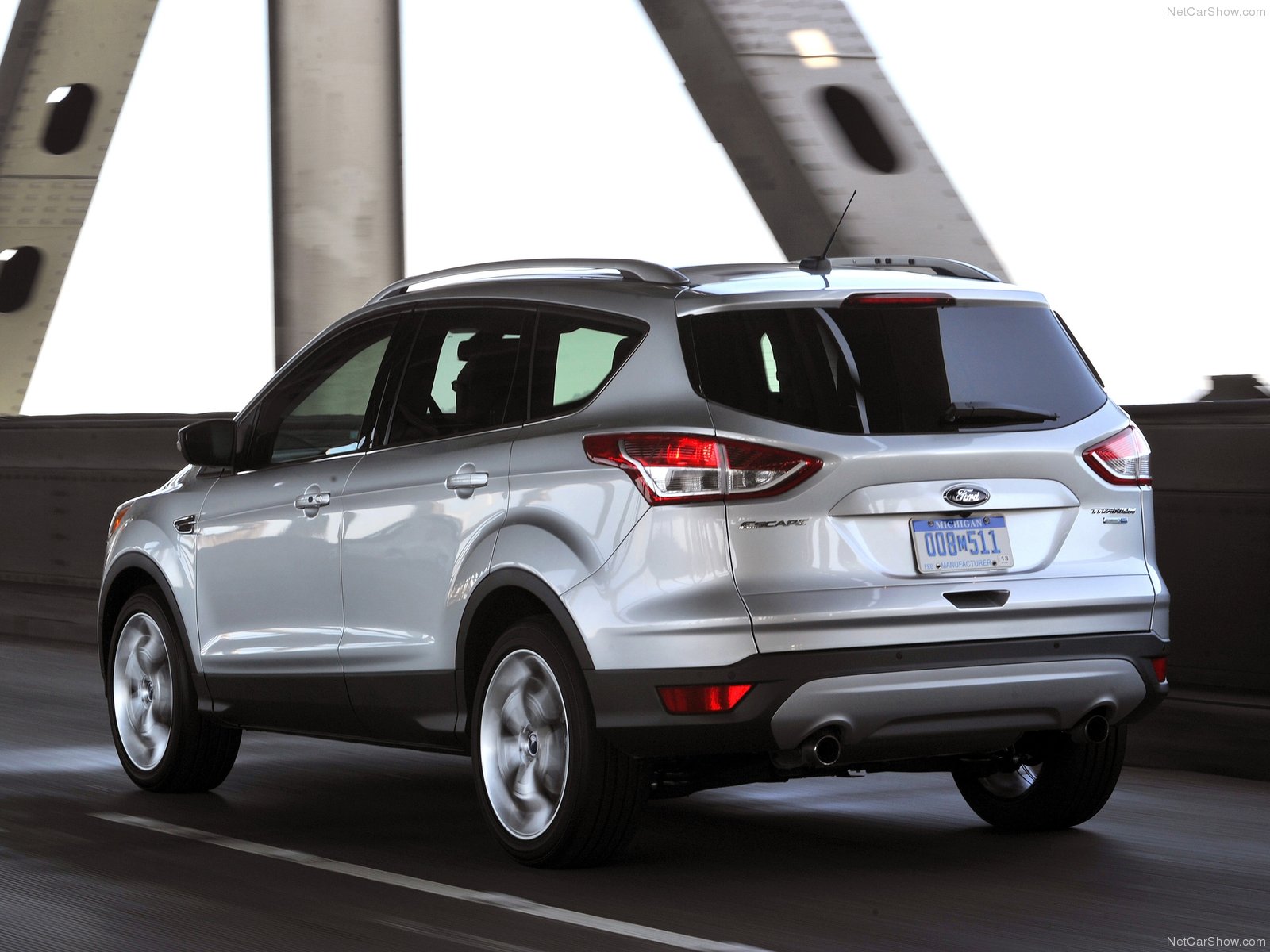 Тюнинг Ford Escape 2013, фото тюнинга Форд Эскейп 2013