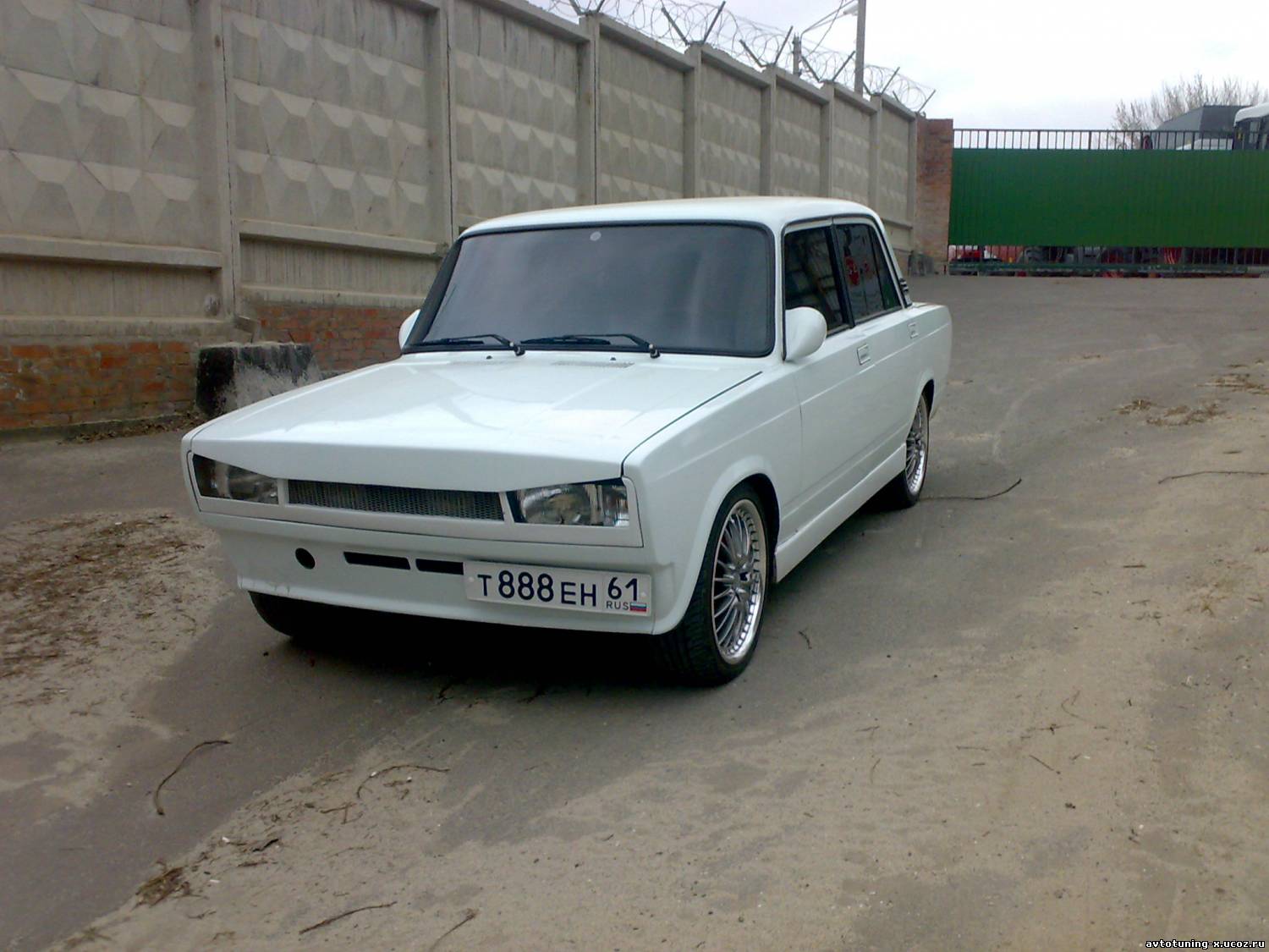 My perfect Lada 2104. 3DTuning - probably the best car configurator!