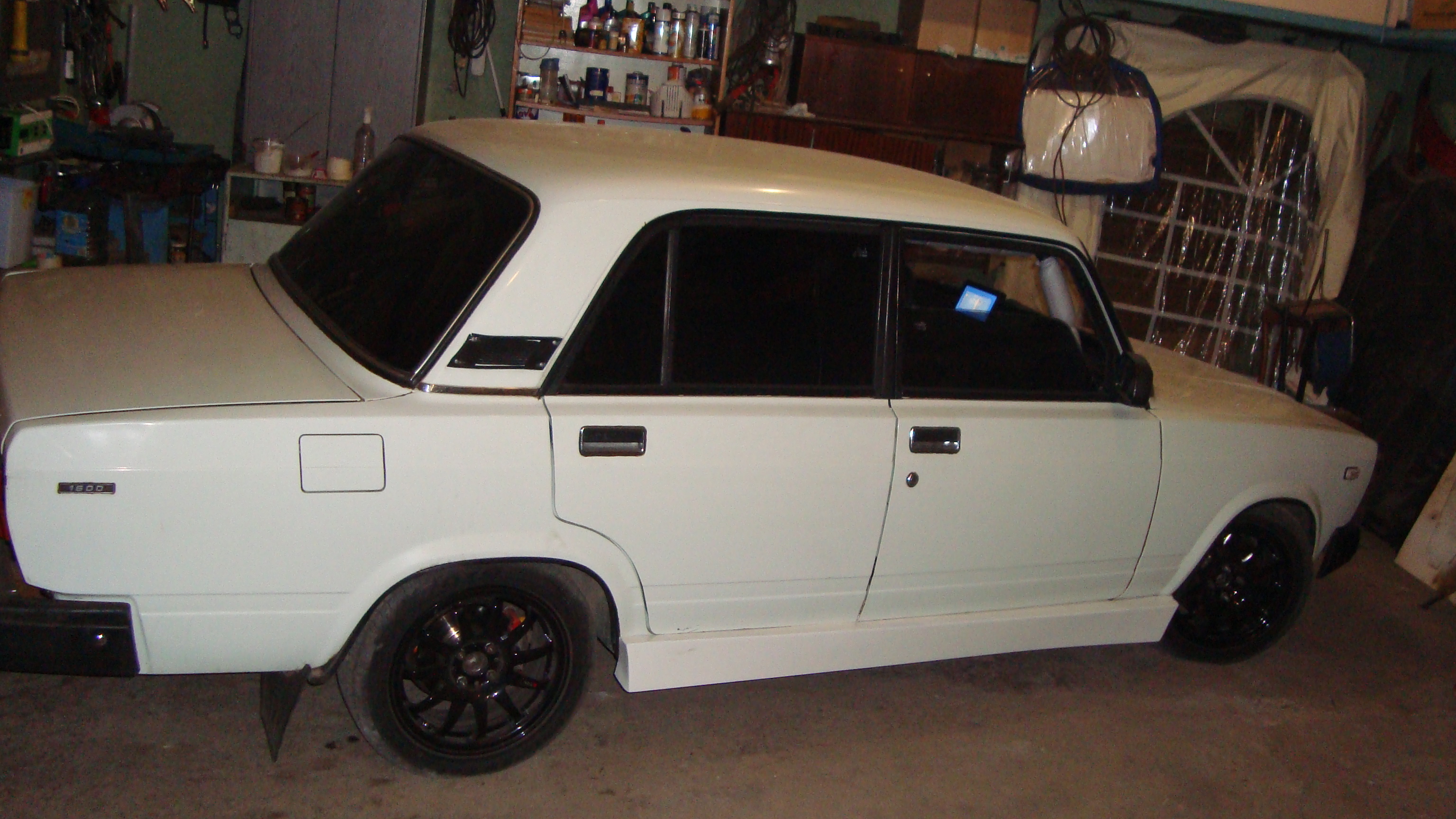 My perfect Lada 2107. 3DTuning - probably the best car configurator!
