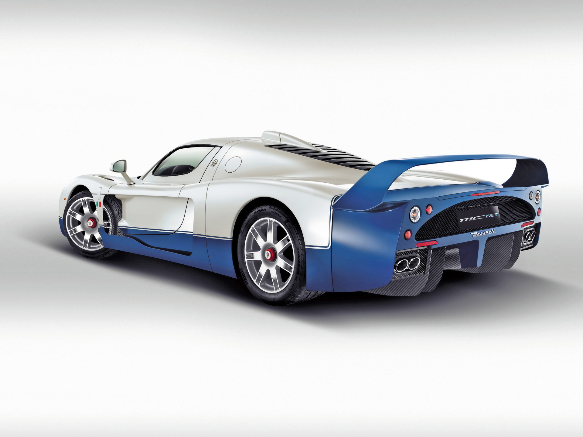 Тюнинг Maserati MC12 Coupe 2004, фото тюнинга Мазерати МС12