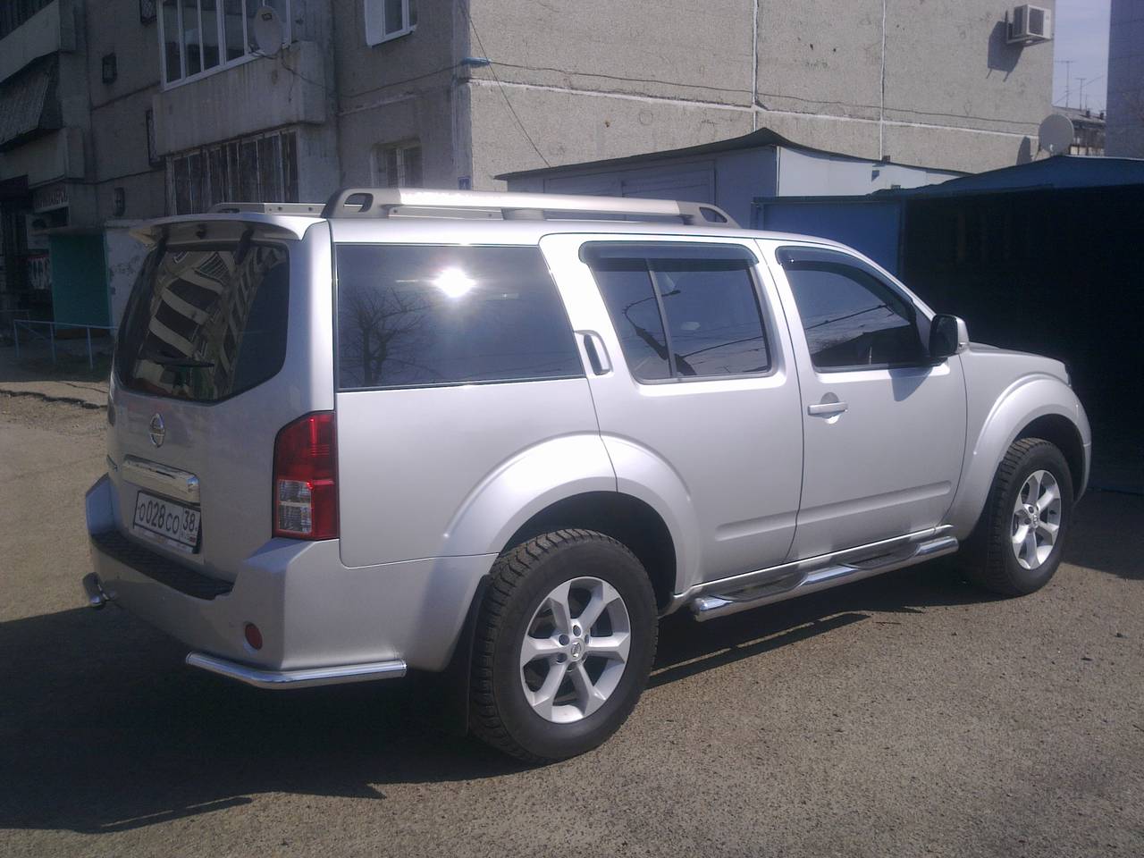 My perfect Nissan Pathfinder. 3DTuning - probably the best car ...