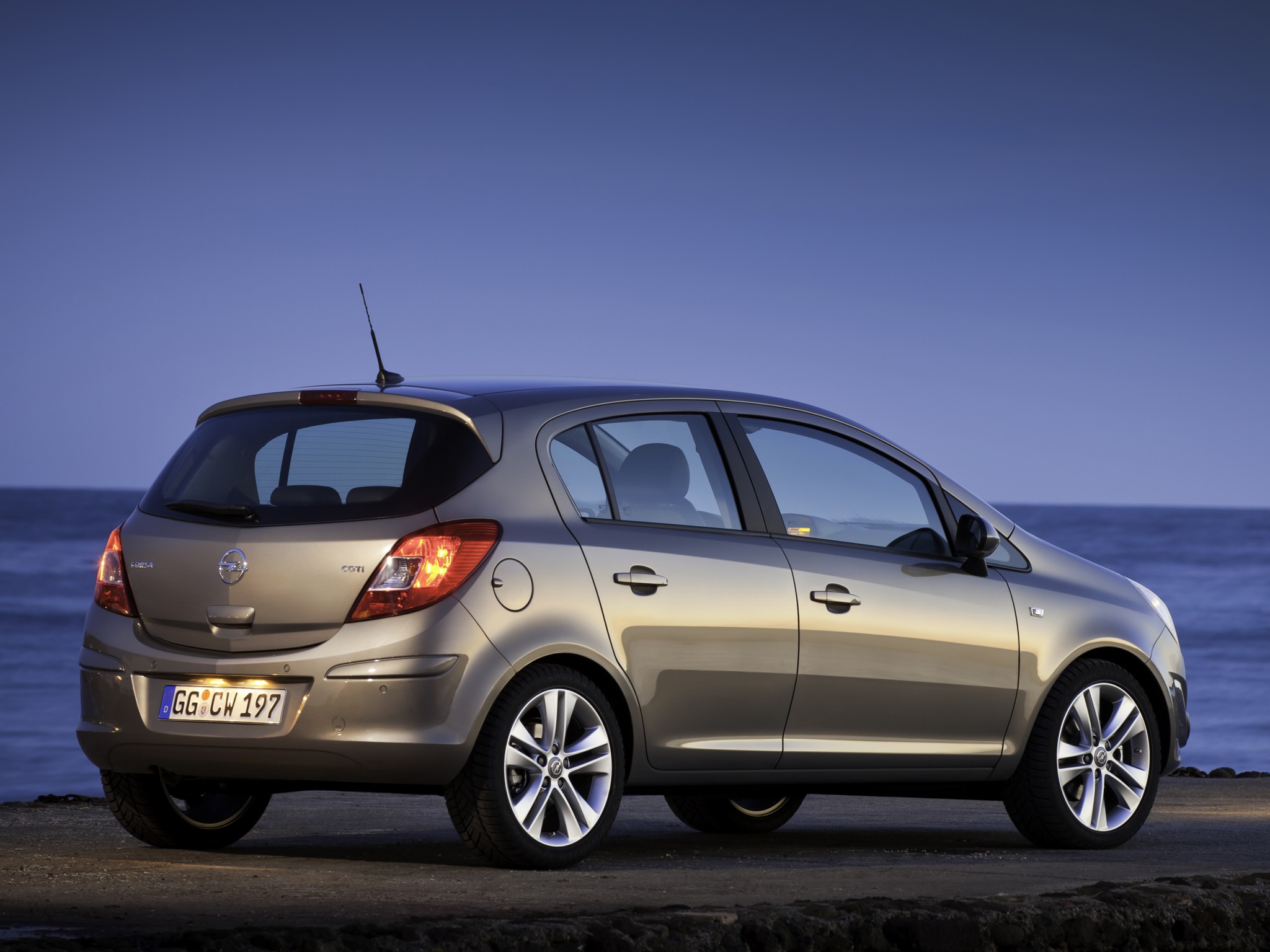 Тюнинг Opel Corsa D (facelift) 5 Door Hatchback 2010, фото тюнинга