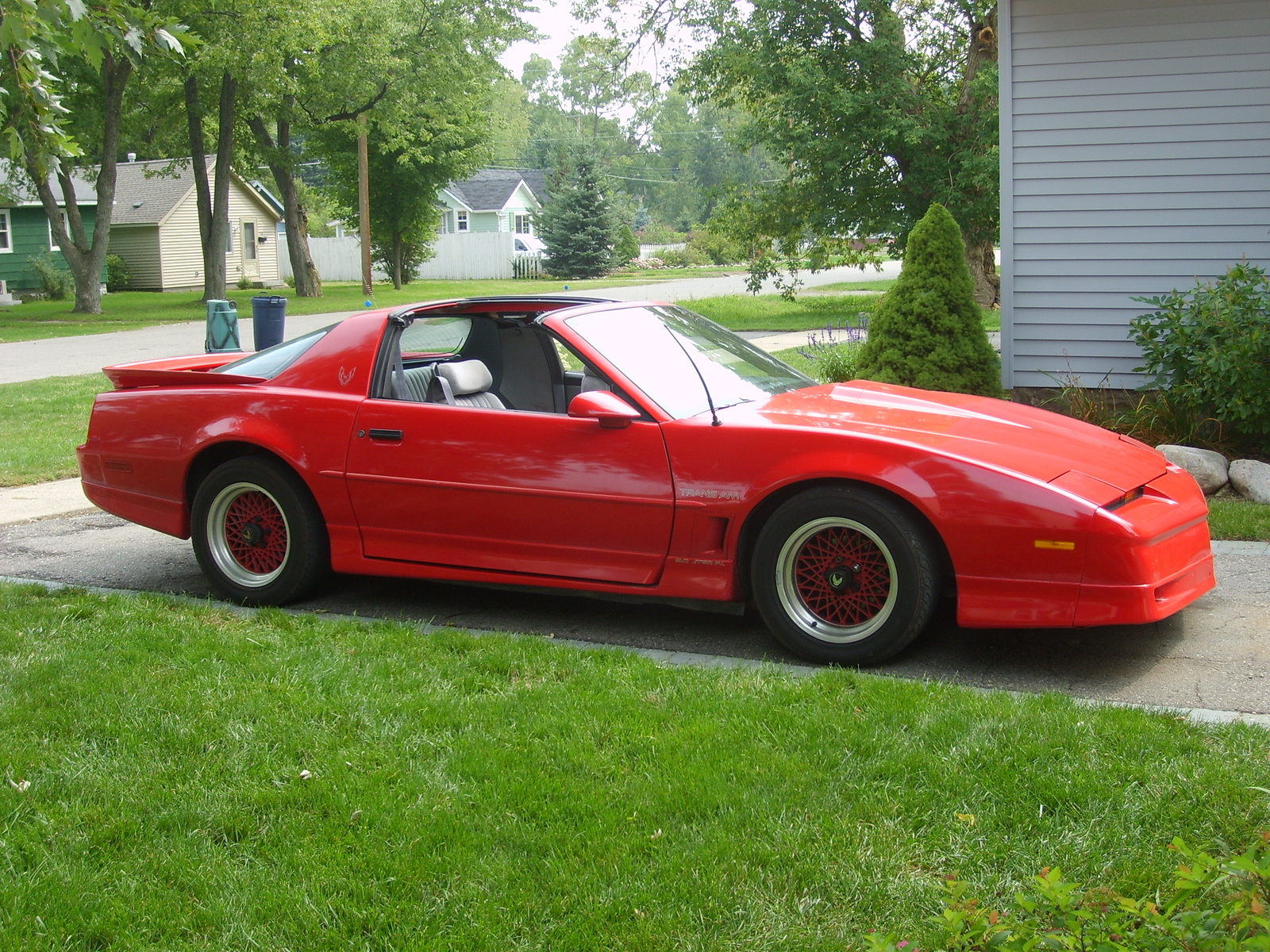 Тюнинг Pontiac Firebird Trans Am GTA Coupe 1987, фото тюнинга