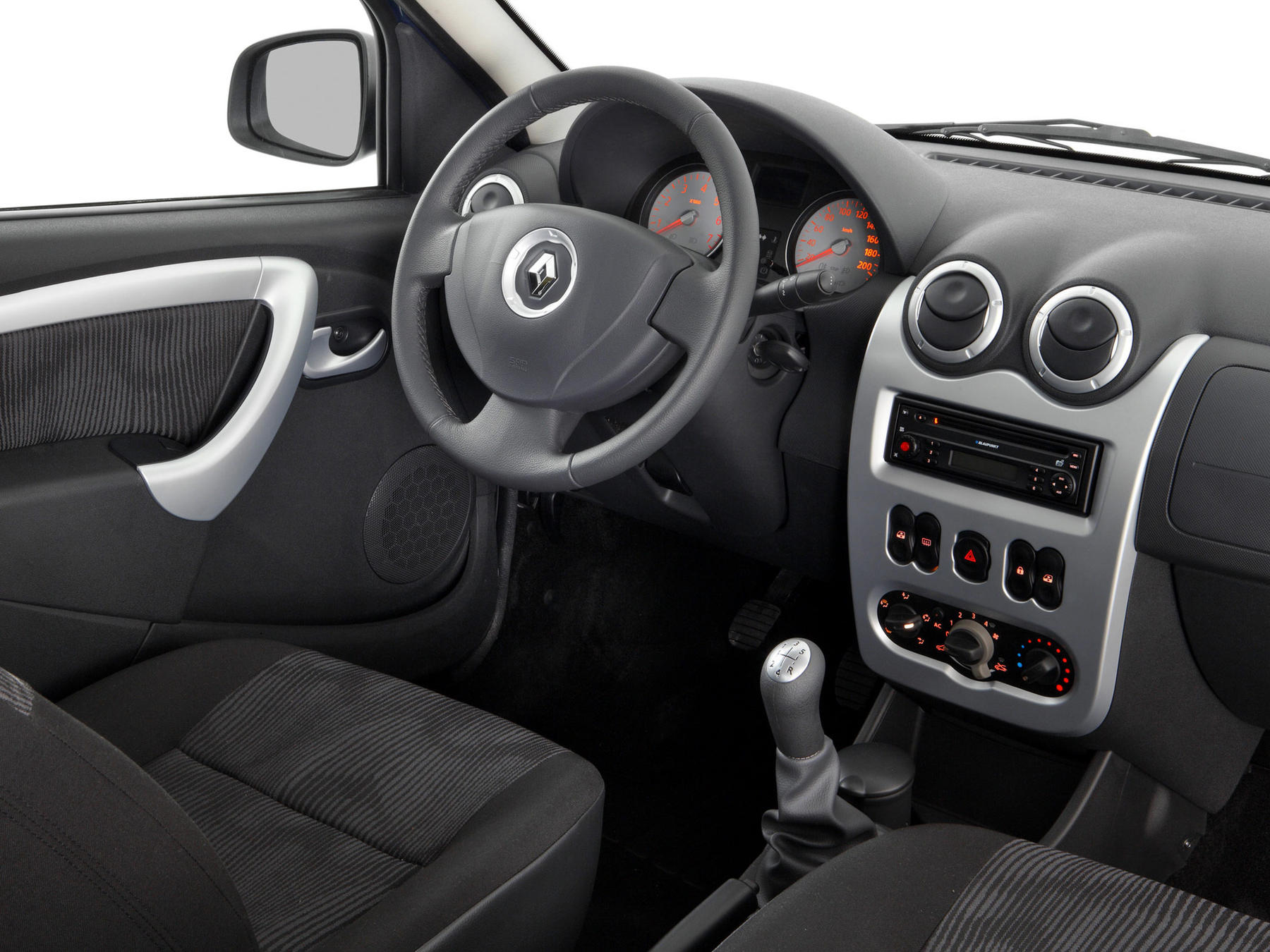 My perfect Renault Logan. 3DTuning - probably the best car configurator!