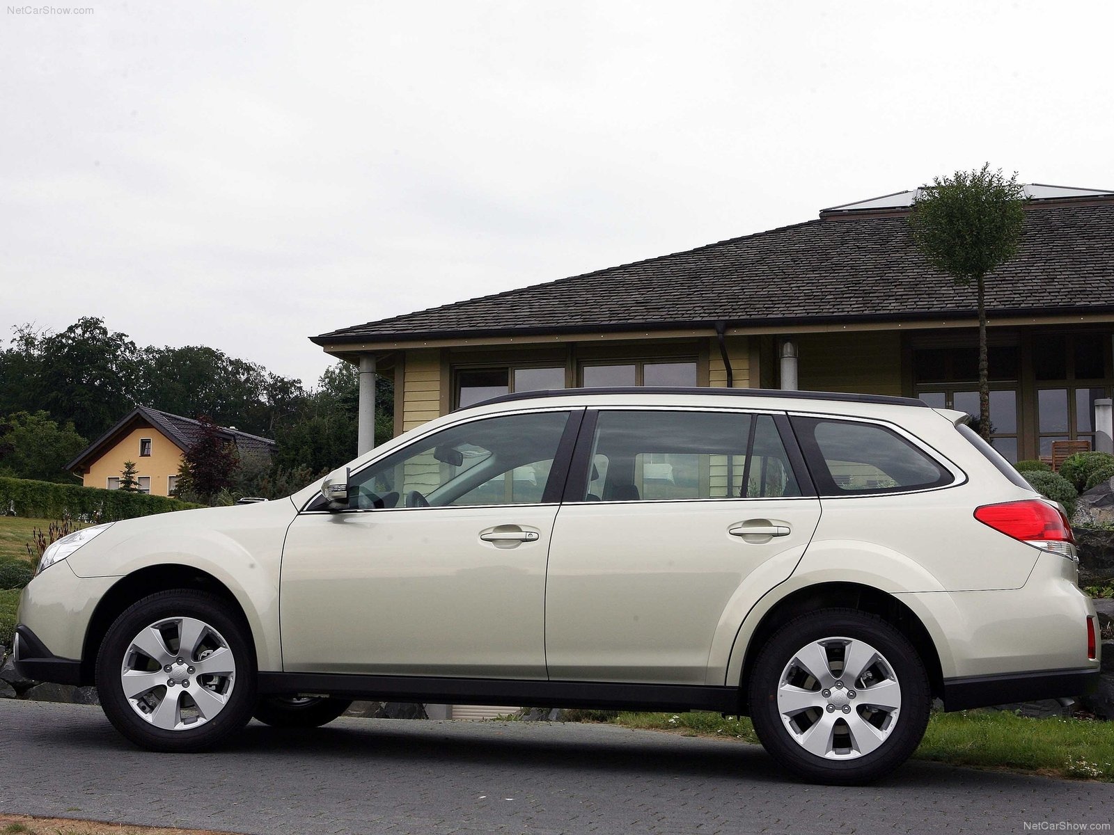 My perfect Subaru Outback. 3DTuning - probably the best car configurator!